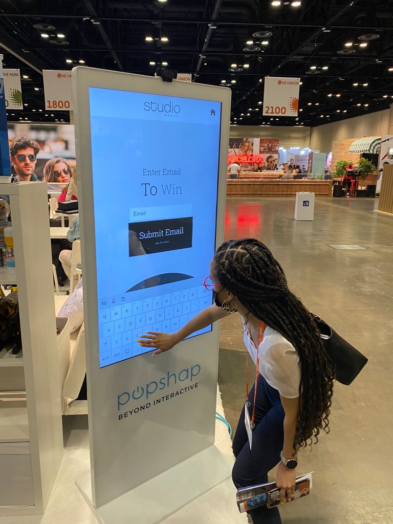 Trade Show Touch Screen Kiosks | Digital Trade Show Displays | Popshap
